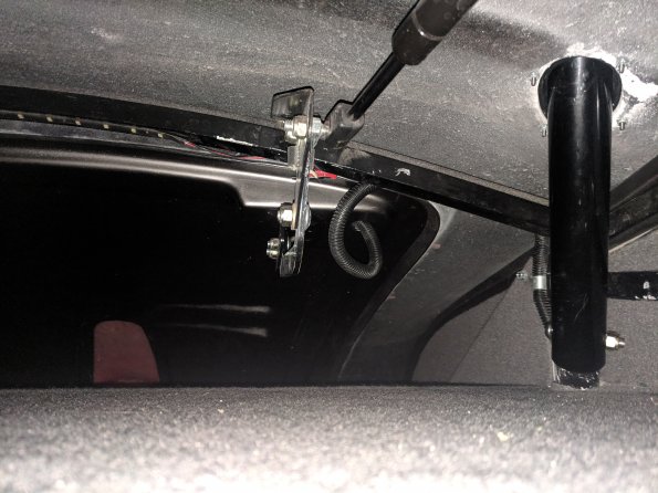 Trunk Prop with Gas Struts